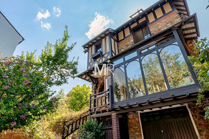 Maison à vendre - Joinville-le-Pont, Centre-ville - 5 pièces - 3 chambres