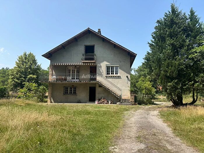 Maison à vendre - Saint-Victor-de-Morestel - 6 pièces - 5 chambres