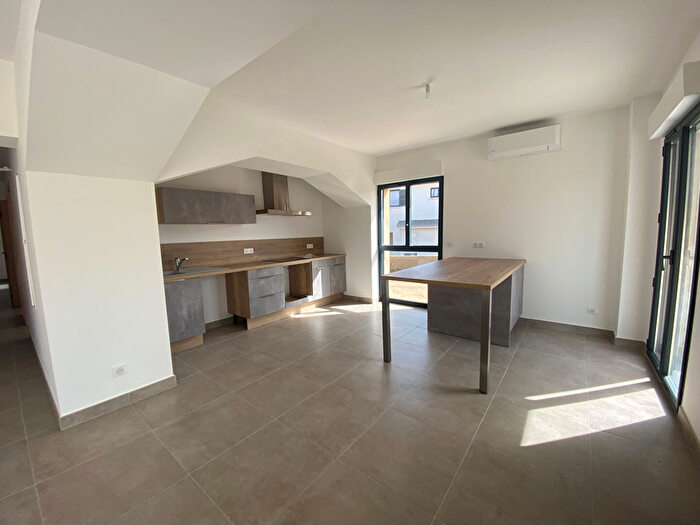 Maison à louer - Borgo - 4 pièces - 3 chambres