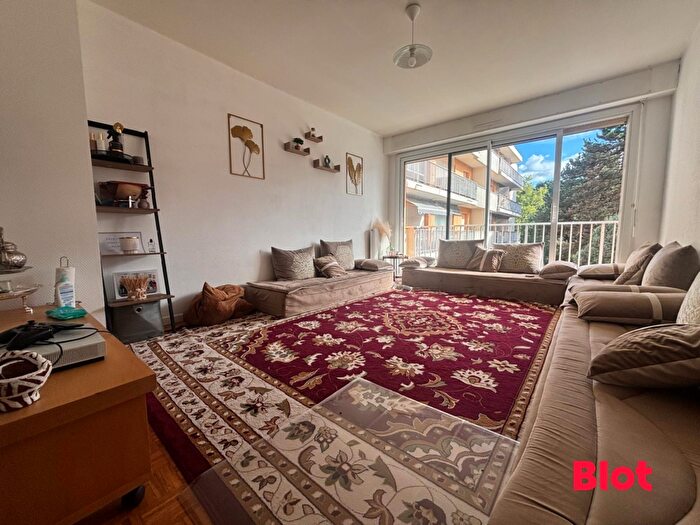 Appartement à vendre - Quartiers Sud-Ouest, Bréquigny - 3 pièces - 2 chambres