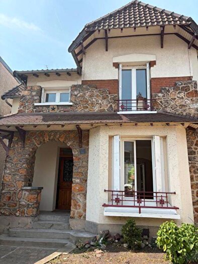 Roissys, Châtillon : Maison 3 pièces à louer