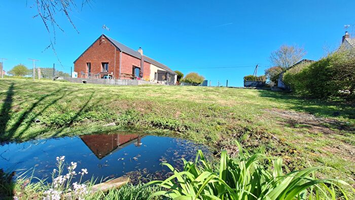 Maison à vendre - Saint-Hilaire-sur-Helpe - 6 pièces - 2 chambres