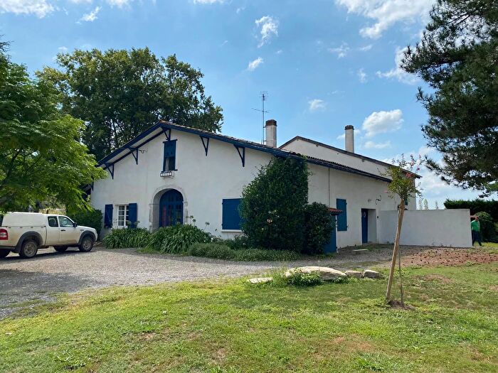 Maison 6 pièces à Lahontan, à vendre