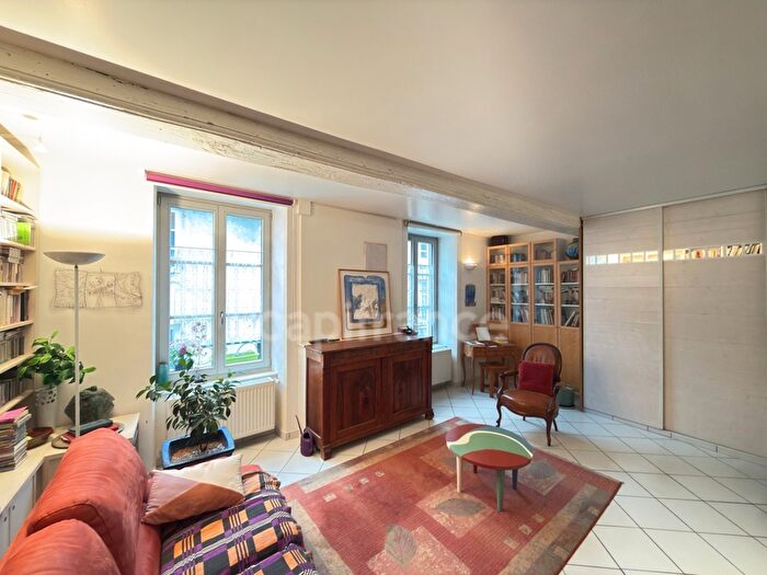 Maison à vendre - Tournus - 5 pièces - 2 chambres