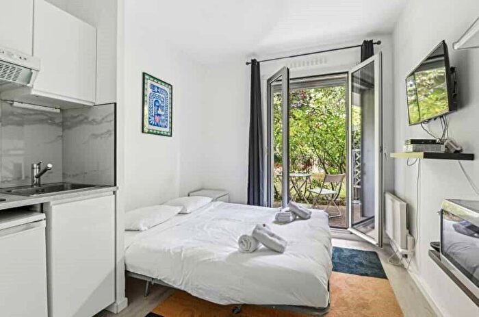 Appartement à louer - Parc dOrléans, Neuilly-sur-Seine - 1 pièce