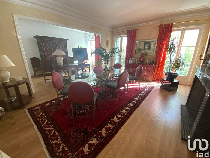 Maisons à vendre et appartements à louer - 1