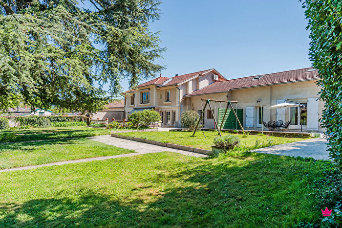 Maison 8 pièces à vendre - Jonage