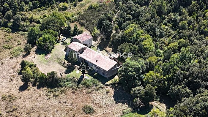 Maison à vendre - Massac - 14 pièces - 8 chambres