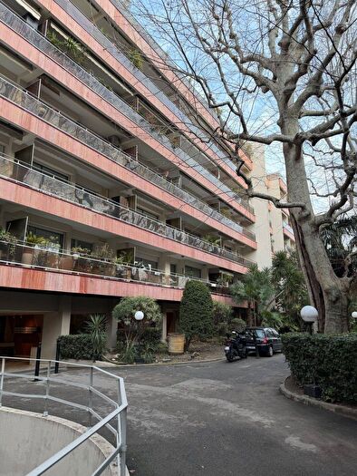 Appartement à louer - Saint Giniez, Marseille ème arrondissement