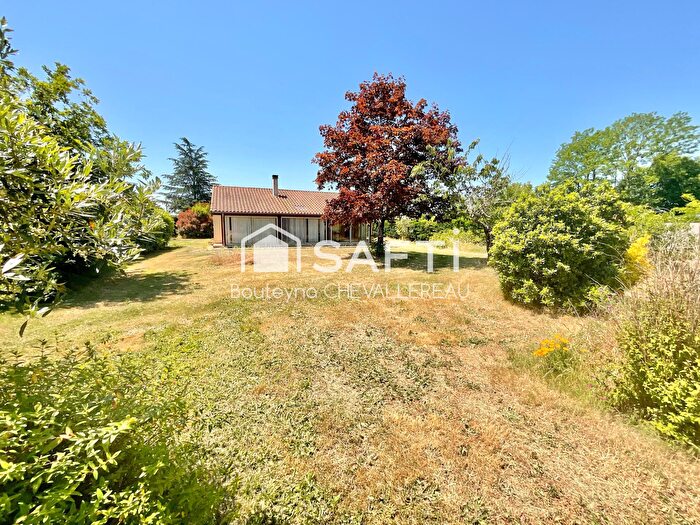 Maison 3 pièces à Saint-Germain-d'Esteuil, à vendre