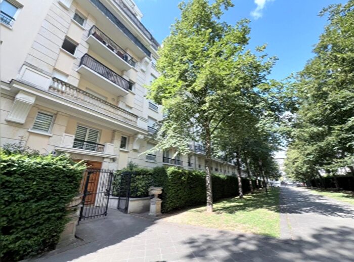 Issy-les-Moulineaux, Centre-ville, Corentin Celton, Les Varennes - Appartement 3 pièces à louer