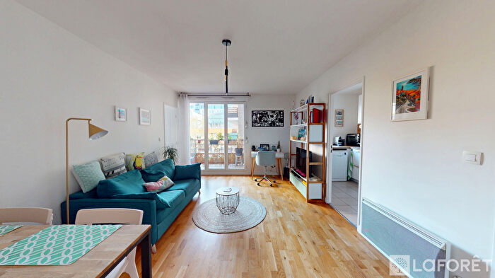 Asnières-sur-Seine, Gresillons, Voltaire : Appartement 2 pièces à vendre