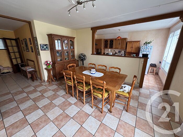 Appartement 4 pièces à Châteauroux, Bitray, La Belle Etoile, Le Buxerioux, Le Fontchoir, à vendre