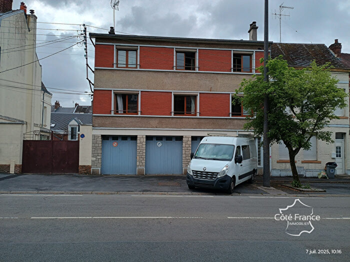 Maison à vendre - Saint-Quentin, Centre-ville - 6 pièces - 3 chambres