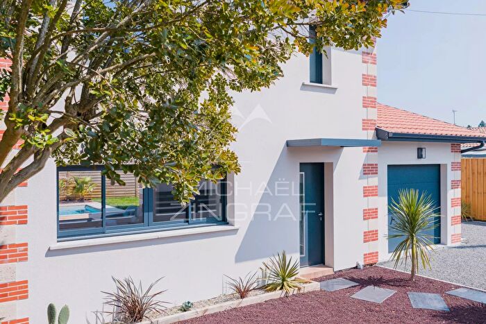 Maison à vendre - La Teste-de-Buch, LEnclos dAlis, Notre-Dame des Monts, Ninots, Miquelots - 5 pièces - 4 chambres