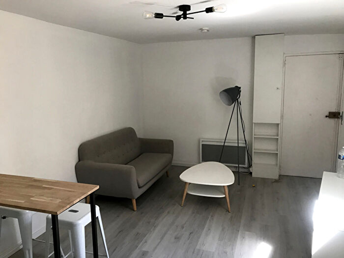 Appartement à louer - Nantes, Centre-ville - 2 pièces - 1 chambre