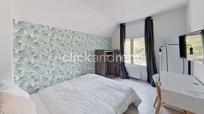 Appartement à louer - Aulnay-sous-Bois, Gros Saule - 7 pièces - 6 chambres