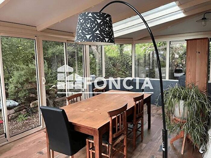 Maison à louer - Thoiry - 5 pièces - 4 chambres