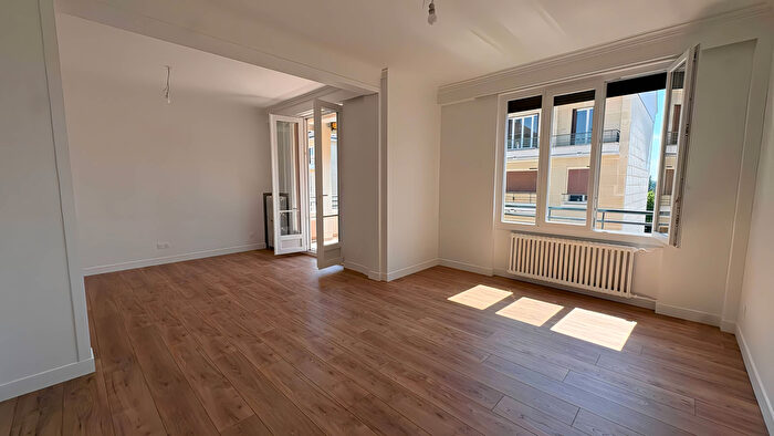 Enghien-les-Bains - Appartement 4 pièces à louer