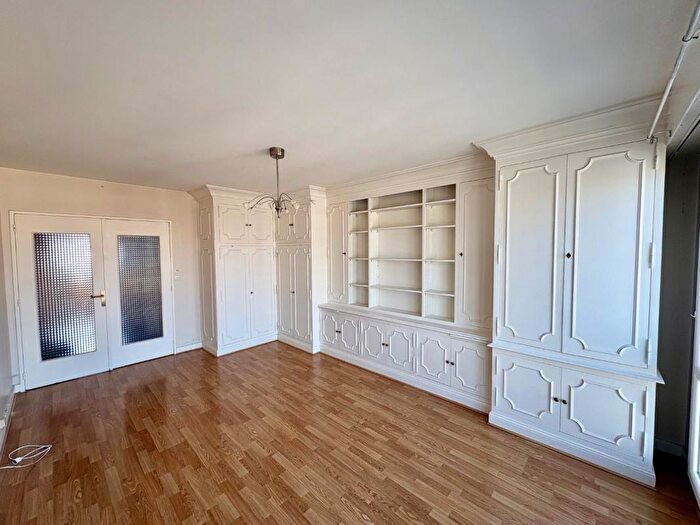 Roanne, Centre-ville, Varenne : Appartement 1 pièce à louer