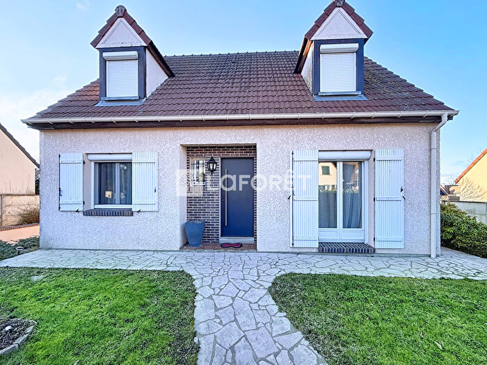 Maison à vendre - Luisant - 6 pièces - 4 chambres