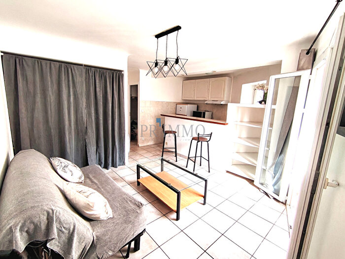 Appartement à louer - Fréjus, Centre-ville - 1 pièce