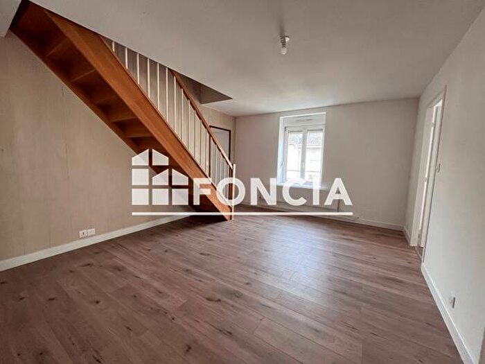 Appartement à louer - Neuves-Maisons - 4 pièces - 3 chambres