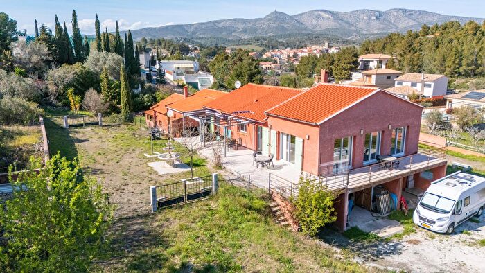 Maison à vendre - Cases-de-Pène - 10 pièces - 2 chambres