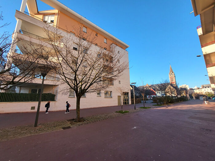 Appartement à louer - Rouen, Centre-ville Rive gauche - 3 pièces - 2 chambres