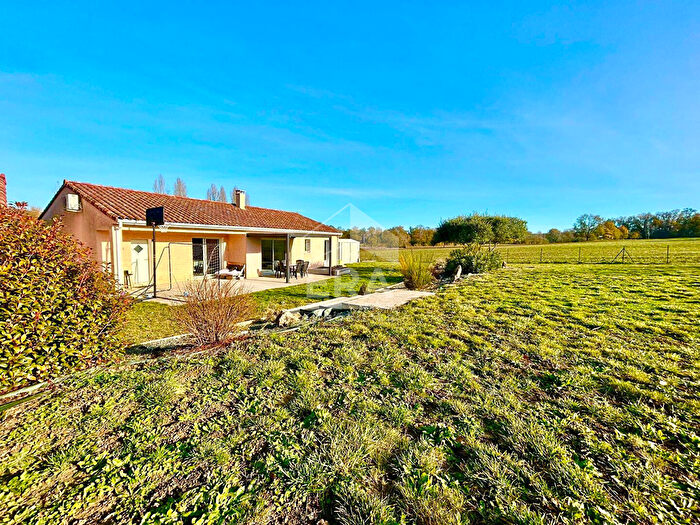 Maison à vendre - Fénols - 5 pièces - 4 chambres