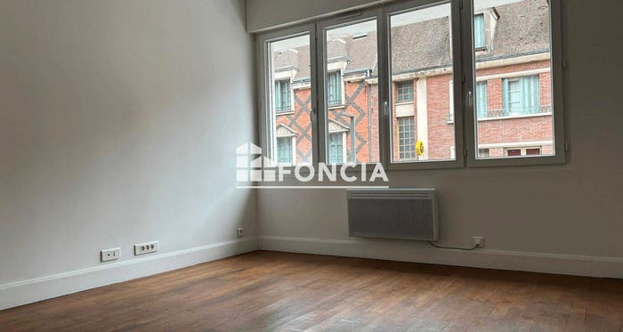 Appartement 1 pièce à louer - Faiencerie, Gien
