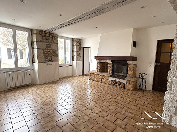 Maison à vendre - Boynes - 5 pièces - 4 chambres