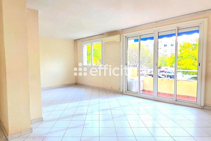 Appartement à vendre - Marseille e , Saint-Giniez - 3 pièces - 2 chambres