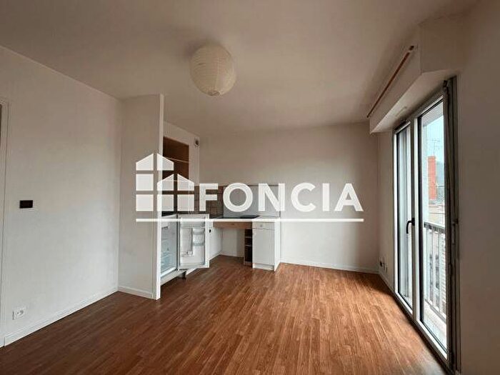 Appartement à louer - Notre-Dame, Cholet - 1 pièce