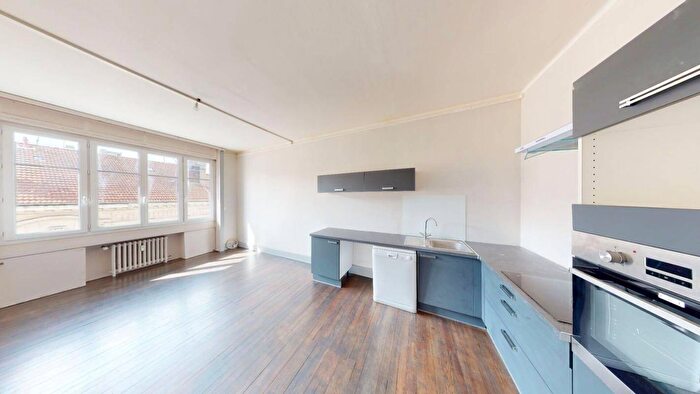 Appartement à louer - Saint Jacques-Chavanelle, Saint-Étienne - 2 pièces - 1 chambre