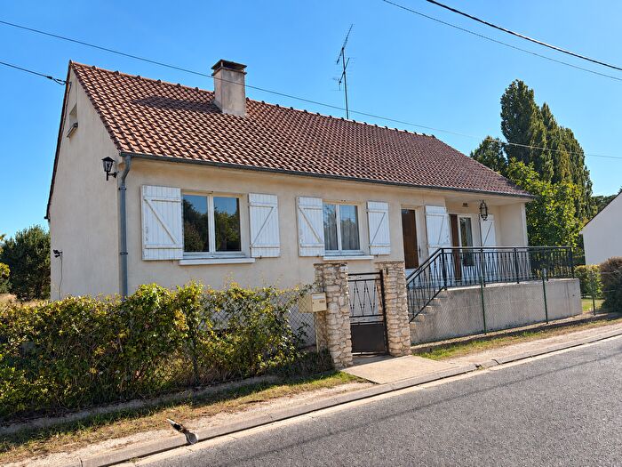 Maison 4 pièces à vendre à Noisy-sur-École