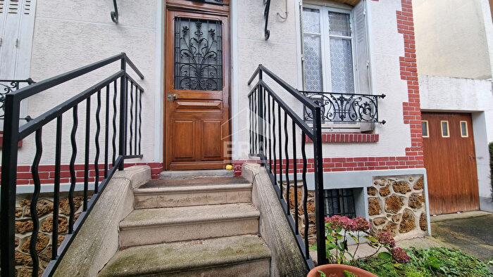 Neuilly-sur-Marne, Carnot, République : Maison 5 pièces à vendre