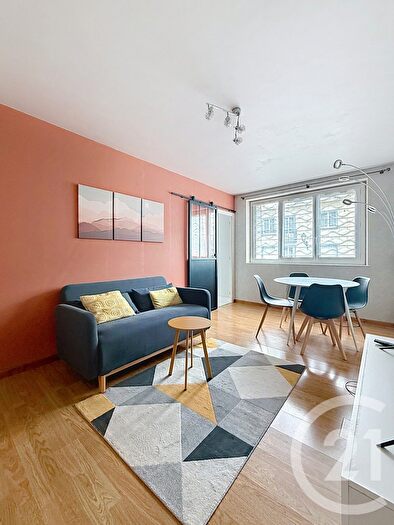 Appartement 3 pièces à Troyes, Gare, à louer