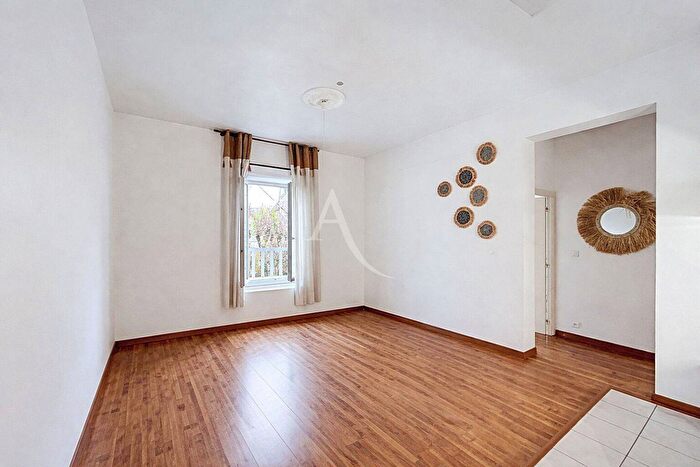 Appartement à louer - Gambetta, Cholet - 3 pièces - 2 chambres