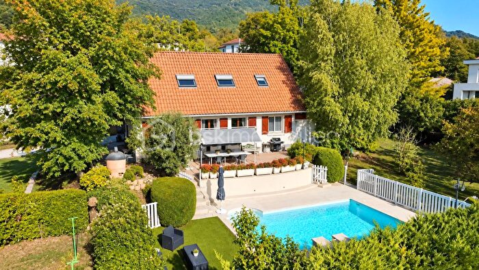 Maison 6 pièces à vendre à Claix