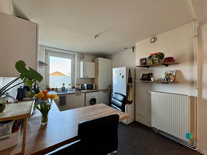 Appartement à louer - Strasbourg, Gare - 1 pièce - 1 chambre