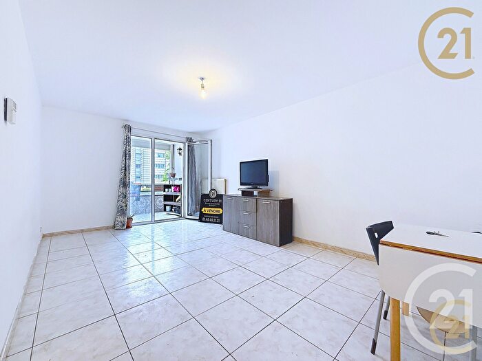 Appartement à vendre - Bondy, Moulin à Vent, Le Mainguy - 4 pièces - 3 chambres