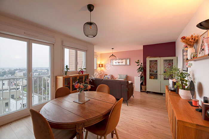 Appartement à vendre - Quartiers Sud-Ouest, Bréquigny - 5 pièces - 3 chambres