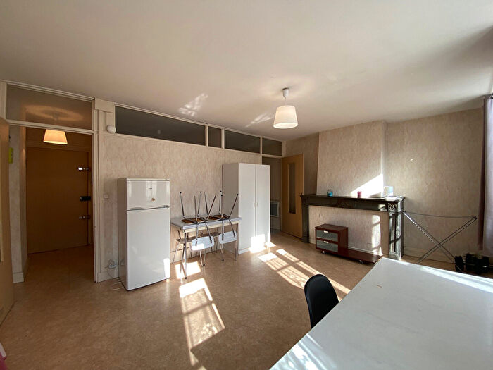 Appartement 1 pièce à louer à Besançon, Battant