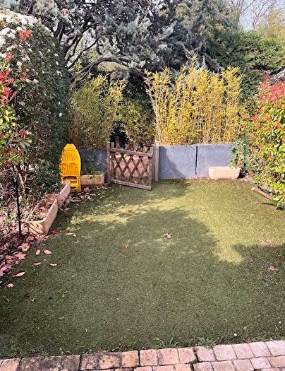 Appartement à louer - Les Platanes, Aix-en-Provence - 3 pièces - 2 chambres