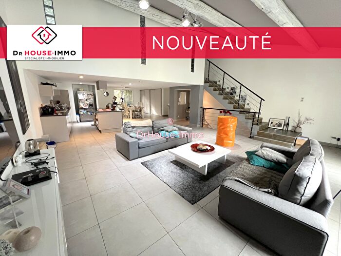 Maisons à vendre et appartements à louer - 1