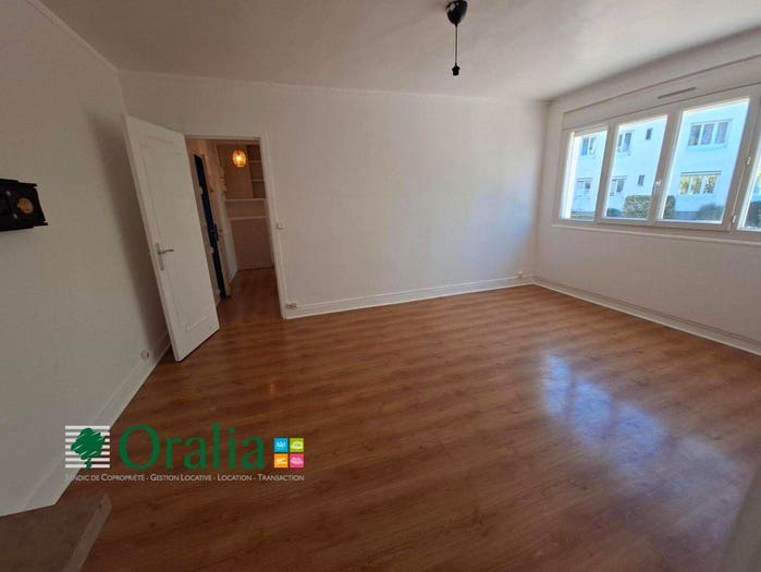 Appartement 2 pièces à louer - Agent Sarre-Centre-Les Vallées-La Garenne, Colombes