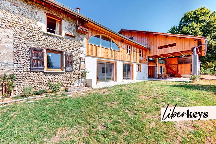 Chevrières - Maison 14 pièces à vendre