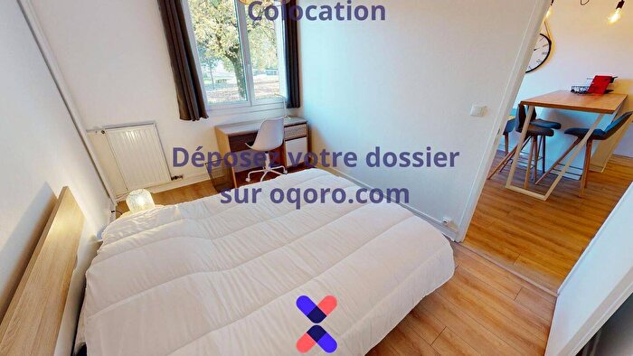 Appartement à louer - Croix Rouge-Portail-Rouge Sémard, Saint-Martin-dHères - 5 pièces - 4 chambres