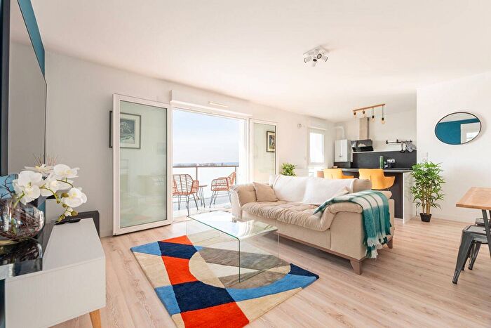 Appartement à louer - Grieu-Vallon Suisse-Saint Milaire-Mont Gargan, Rouen - 4 pièces - 3 chambres